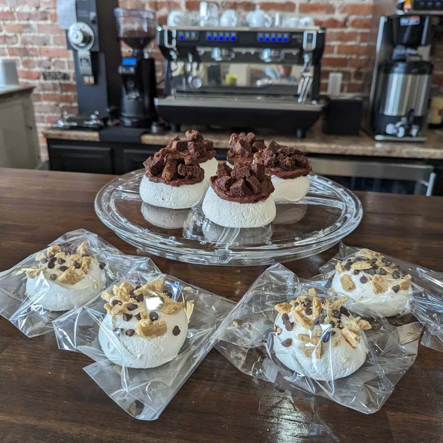 Maple Tree Book Shop and Coffee House - Scott County Tourism